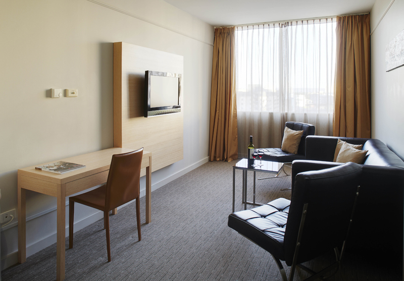 Rooms and SuitesAccommodation in Perth - Perth Ambassador Hotel ...